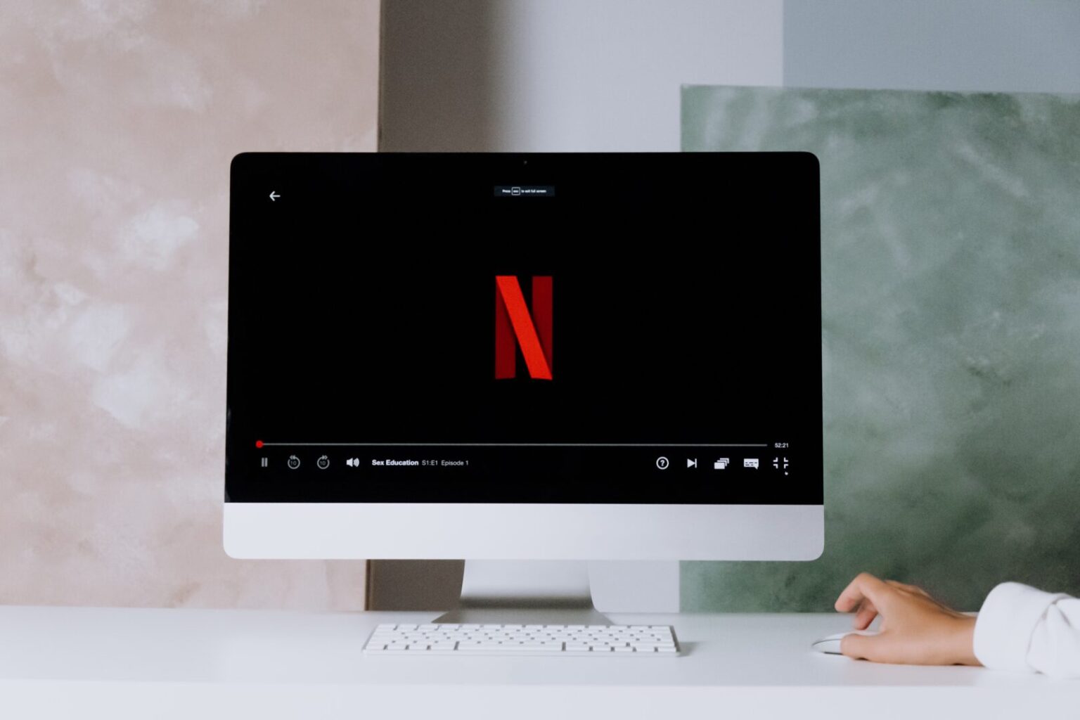 What Are The Pros And Cons Of Online Streaming | Pro Stream TV